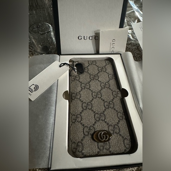 Accessories | Gucci Case | Poshmark
